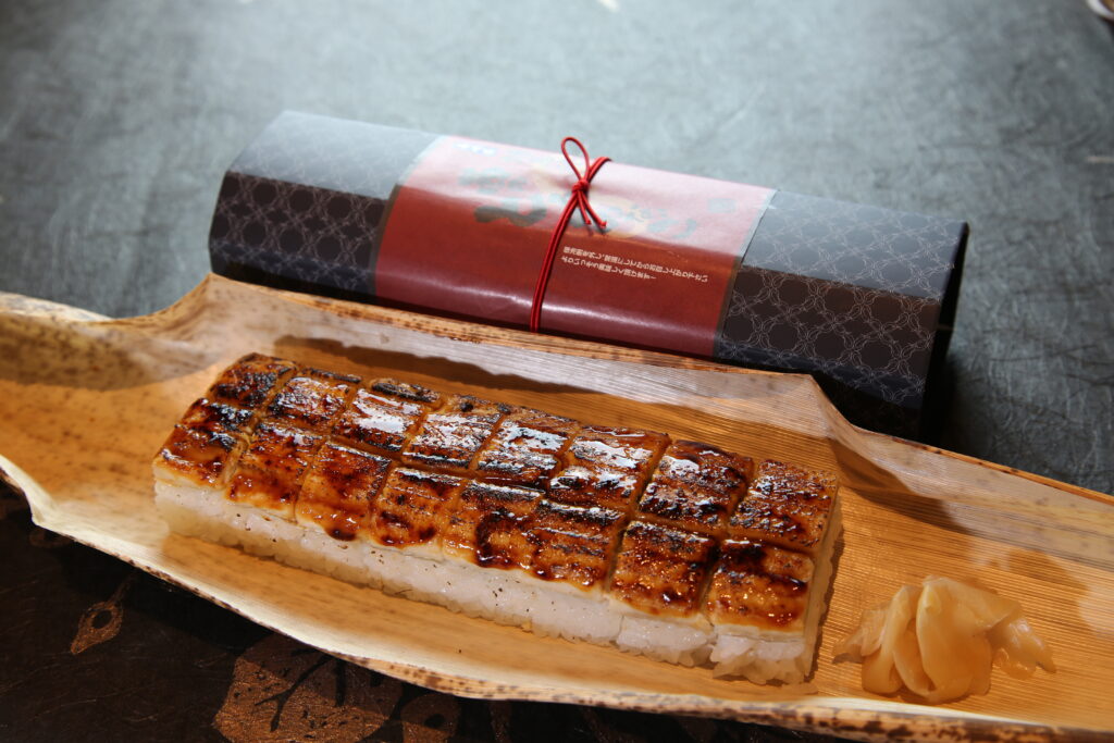 Introducing delicious dishes made with simmered anago from the west ...