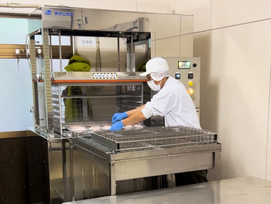 Why professional chefs choose frozen anago "Tsushima Golden Anago ...